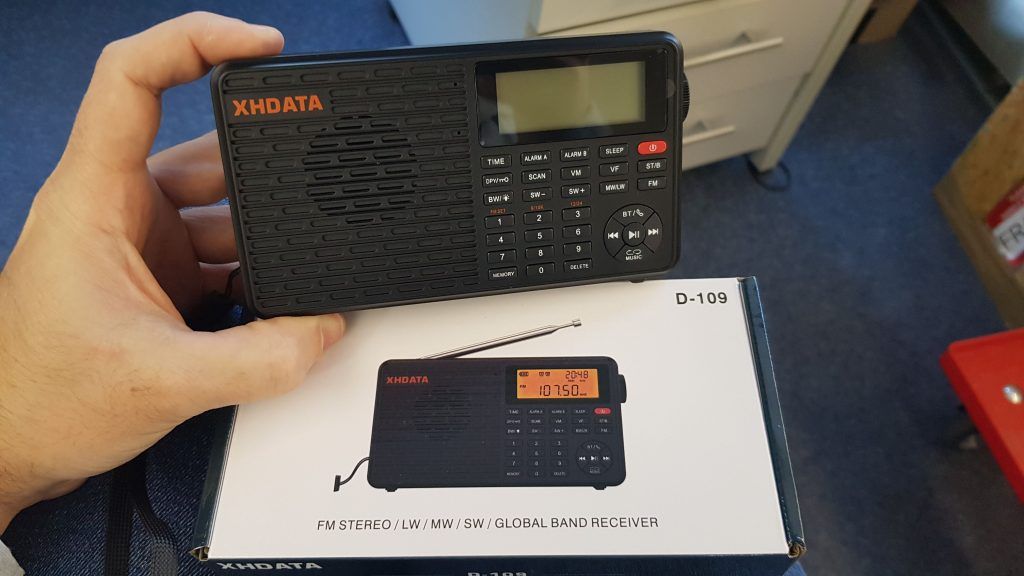 D-109 Review XHDATA D109 Portable Shortwave Radio - AM FM SW LW With ...