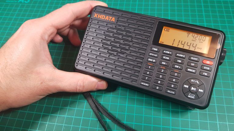 XHDATA D-109: UNA RADIO PORTATIL AM FM SW BLUETOOTH Y MP3 - TODO-SDR.com